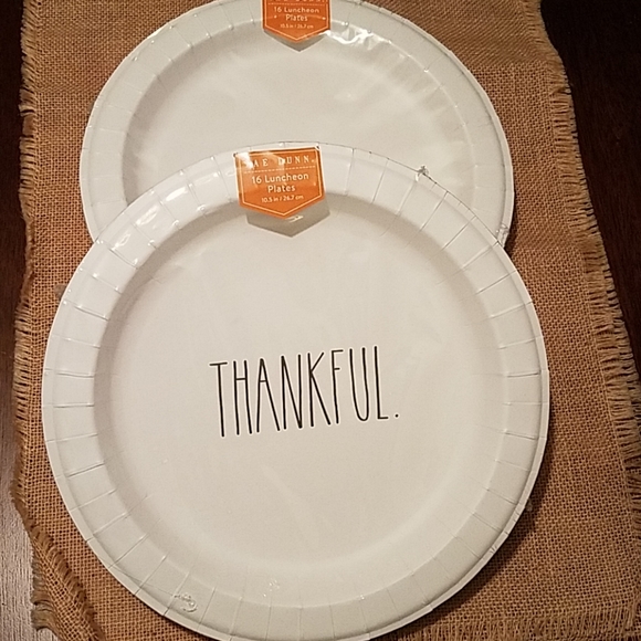 Rae Dunn | Holiday | Rae Dunn Paper Plates | Poshmark